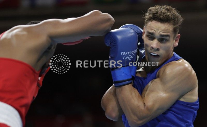 Olympics Boxing New Zealand S Nyika Bitten But Not Beaten On Games
